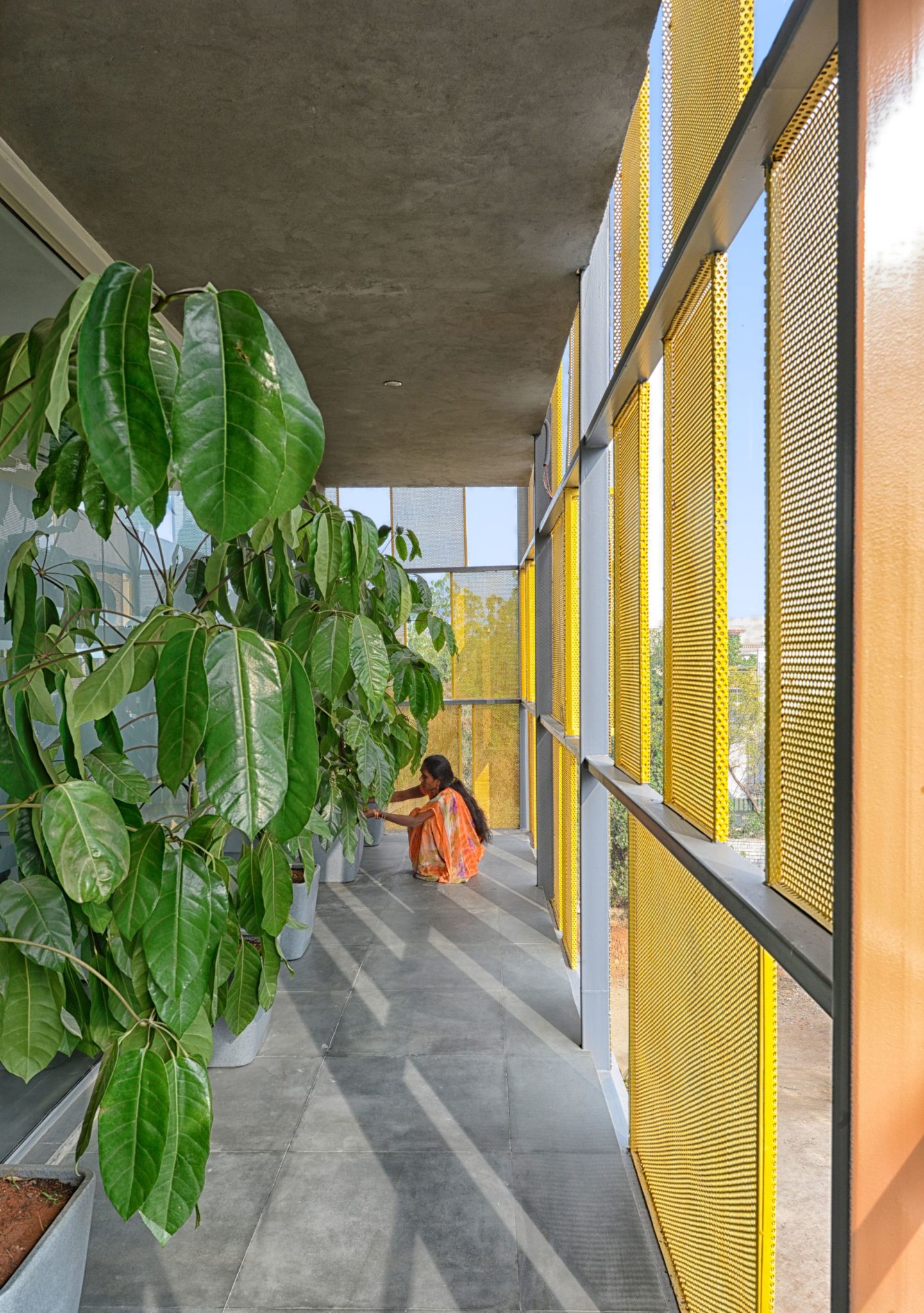 MGB Headquarters | Spacefiction Studio - Arch2O.com