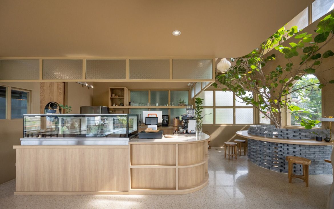 Tewa Cafe Ayutthaya | BodinChapa Architects - Arch2O.com