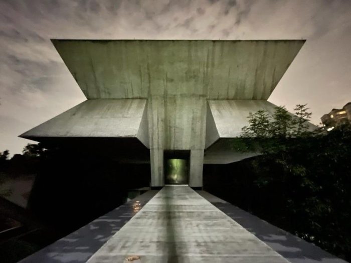 20 Unsettling Buildings That Would Fit In An Architecture Halloween