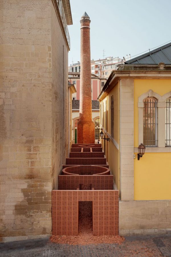 Attractive Temporary Brick Pavilion Explores Domestic Architecture ...