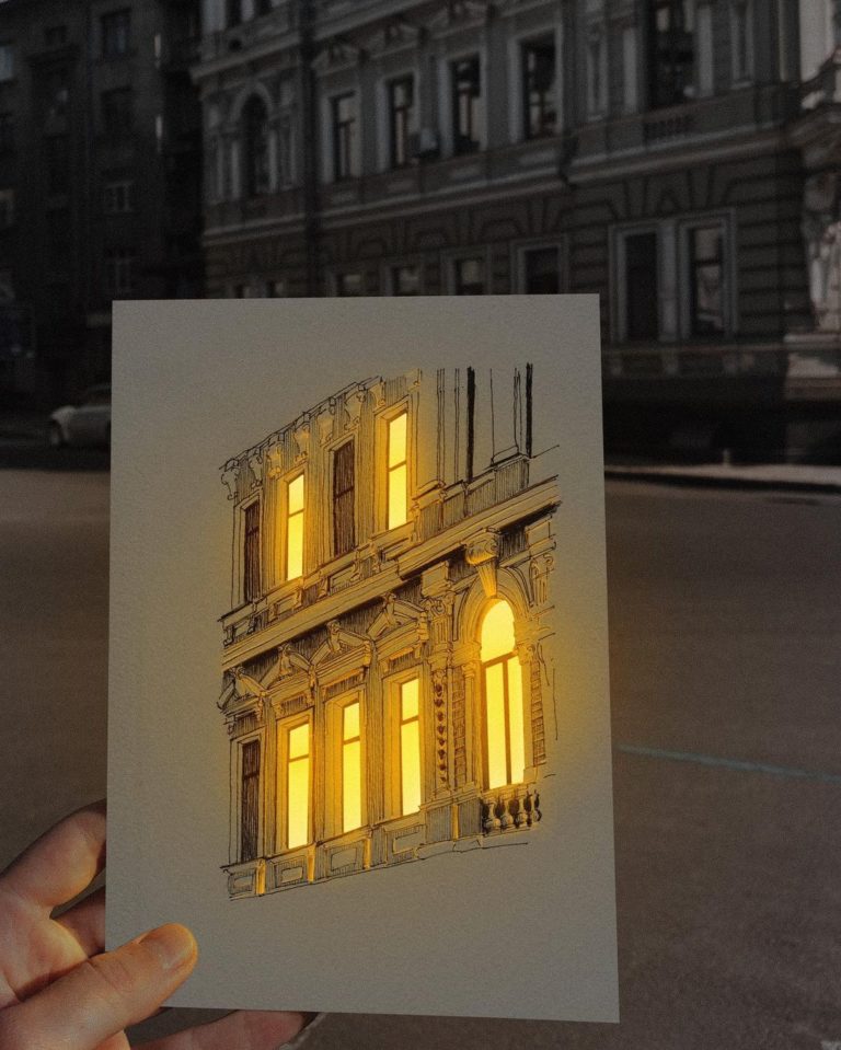Glowing Ink Drawings? Artist's Secret Revealed!