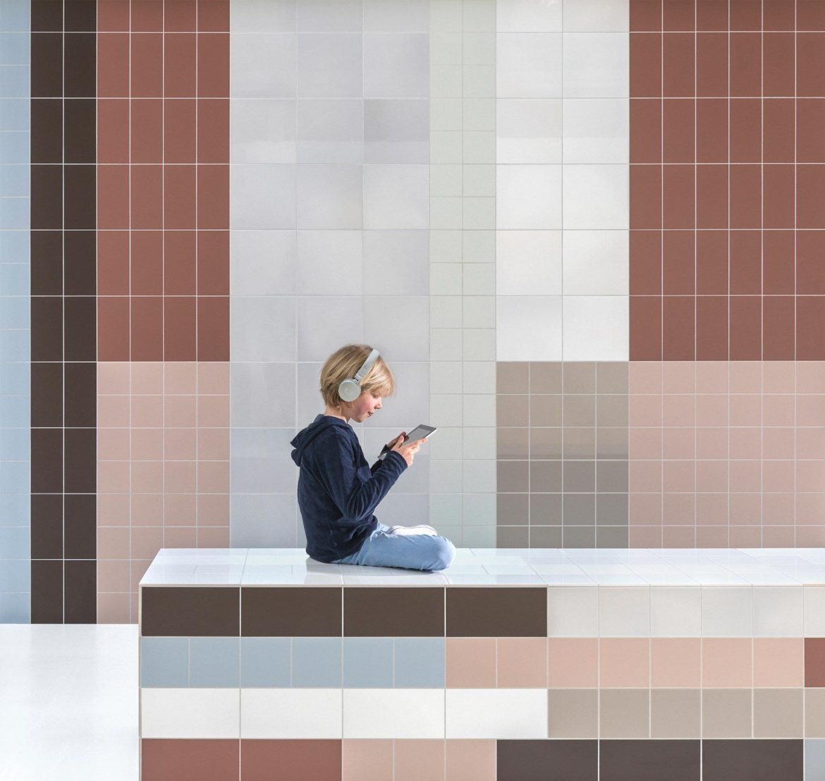 How to Install Wall Tiles to Transform Your Space?