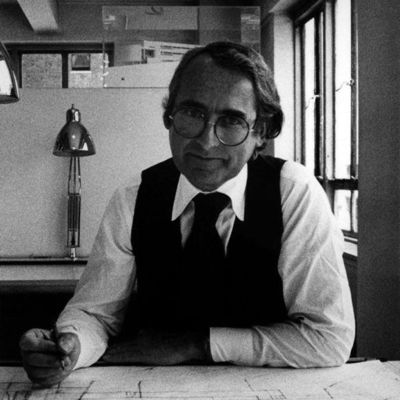 On His Birthday:10 of Richard Meiers' Impressive Buildings