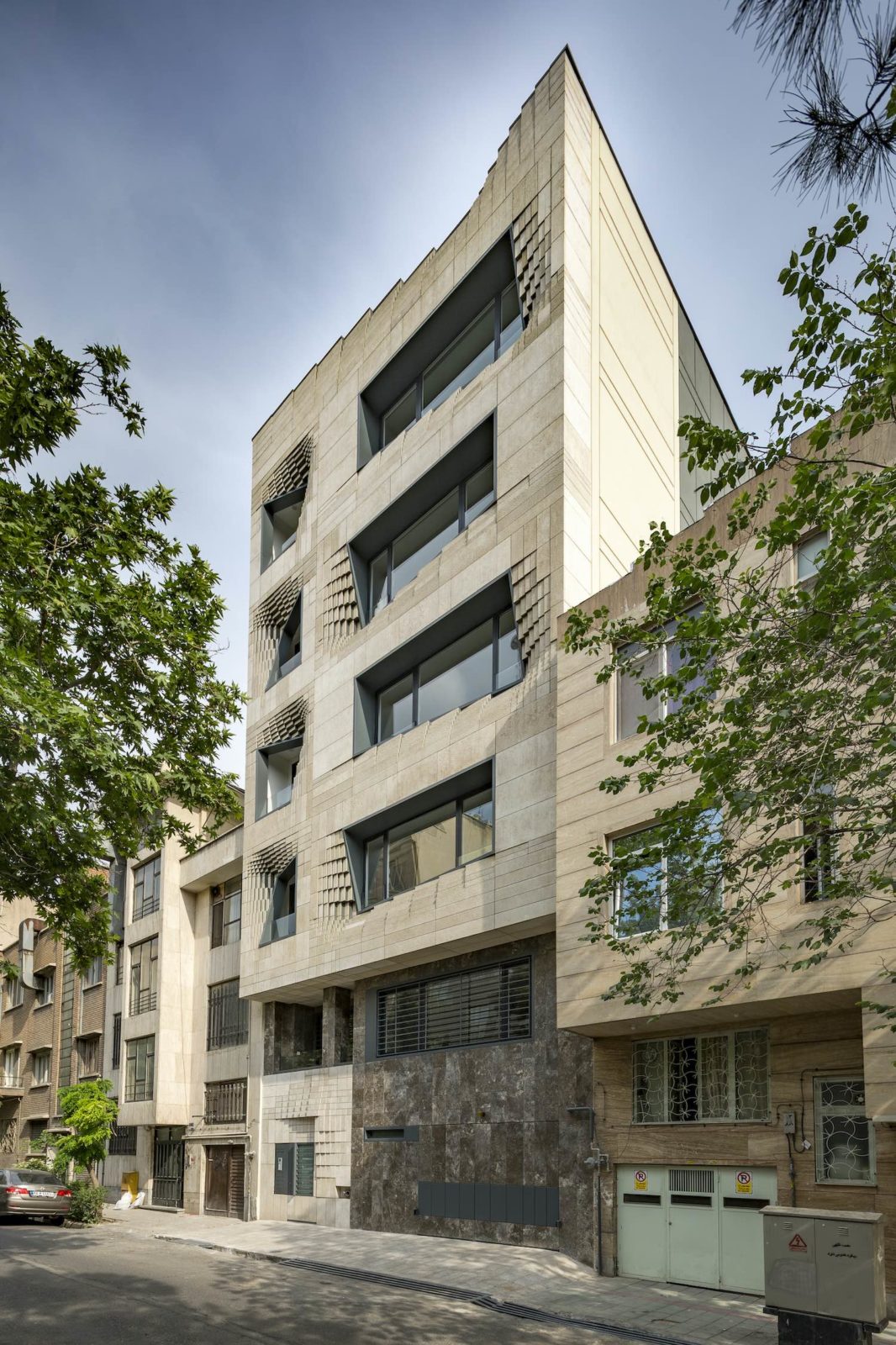 Softstone mid-rise office building | SETUP Architecture Studio