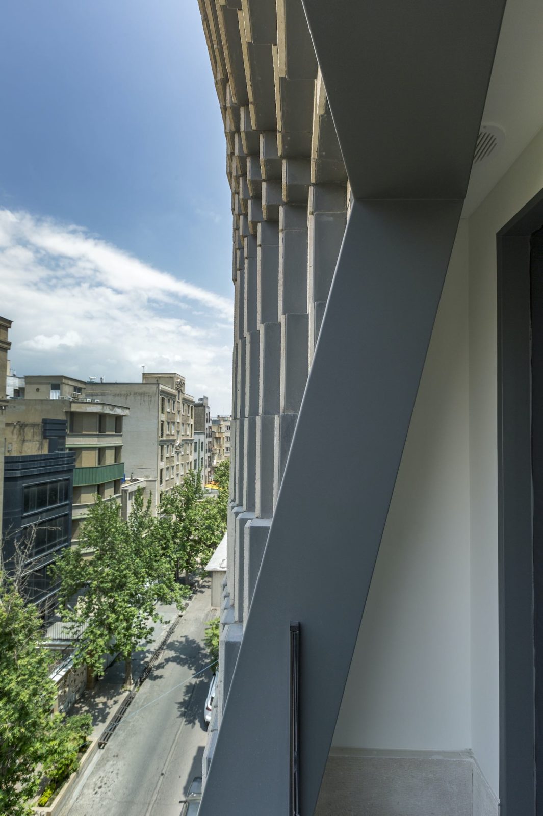 Softstone mid-rise office building | SETUP Architecture Studio