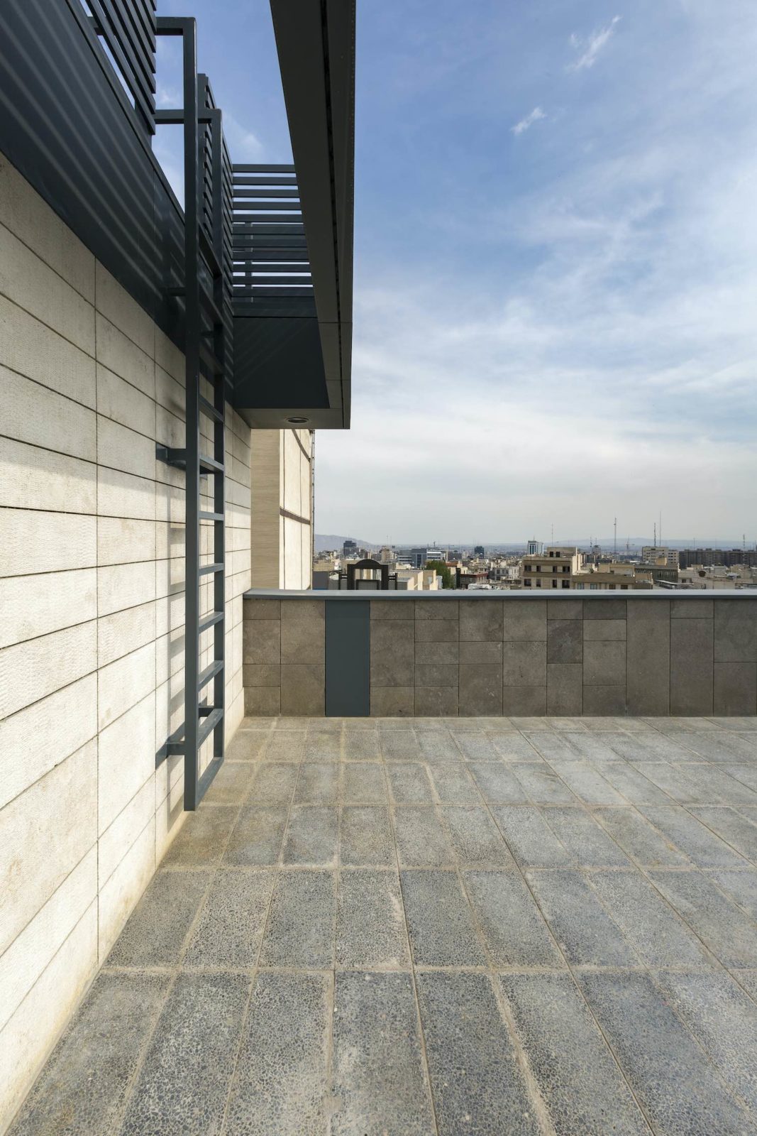 Softstone mid-rise office building | SETUP Architecture Studio