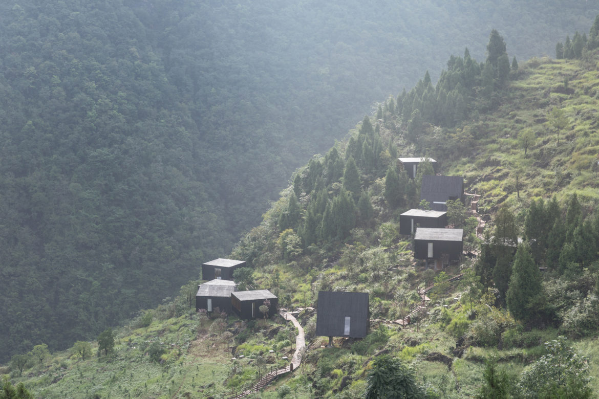 15 Must-See Cabins in the Woods Transformed Into Hotels