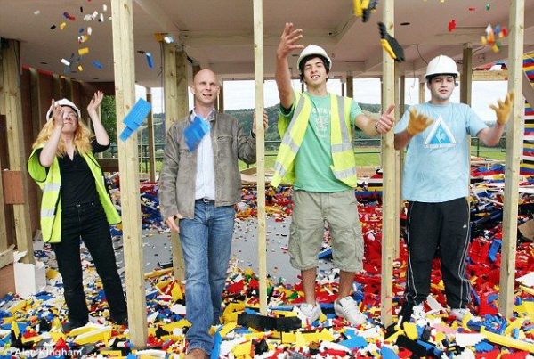 World's first Lego house - Arch2O.com