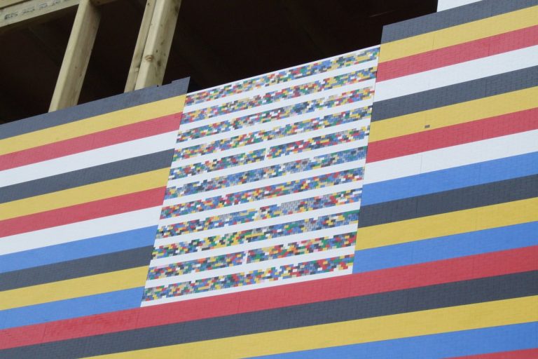 World’s first Lego house – Arch2O.com