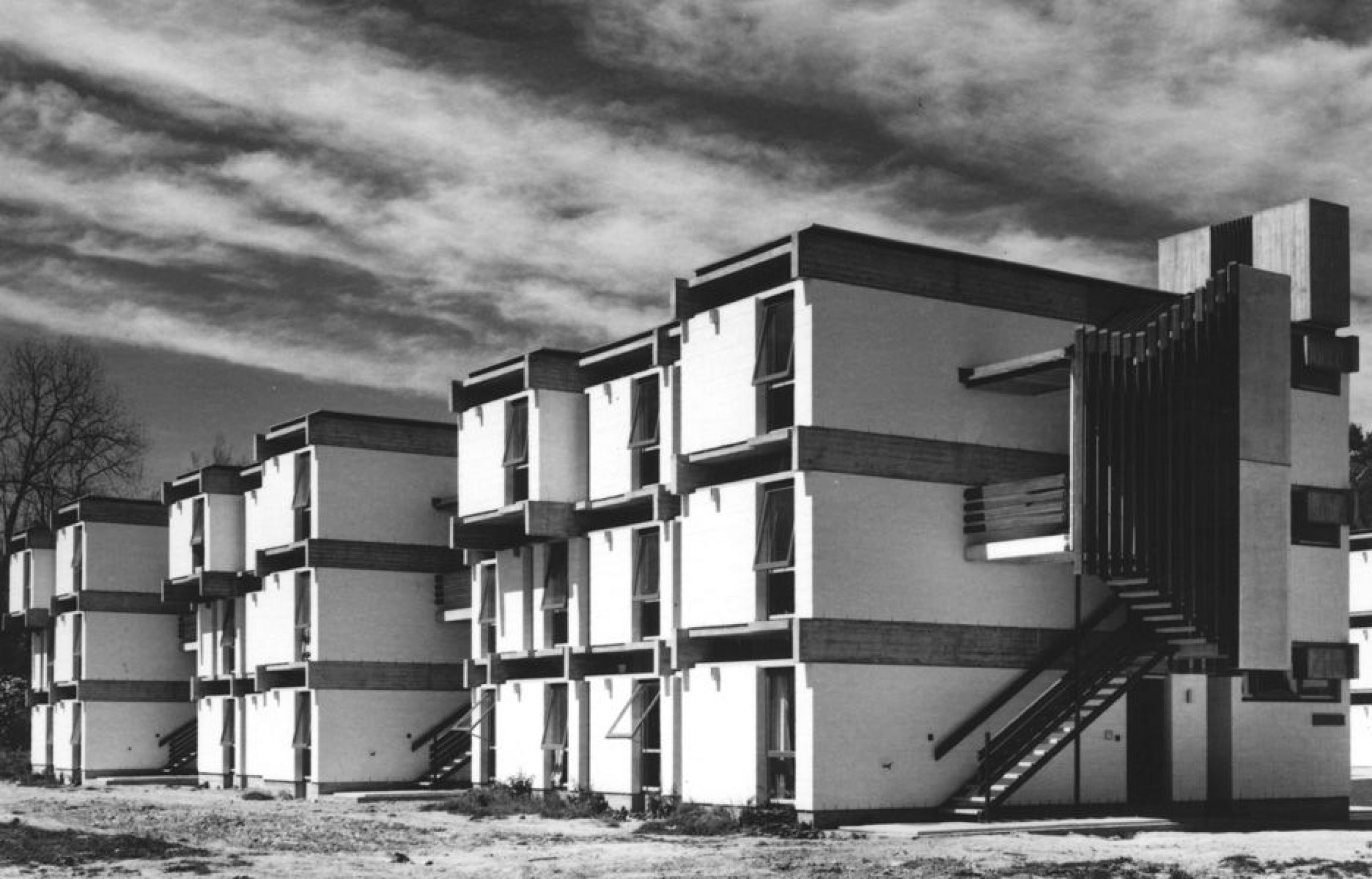 What did Miles Warren add to the field of architecture during 93 years ...