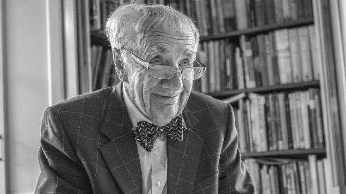 What did Miles Warren add to the field of architecture during 93 years ...