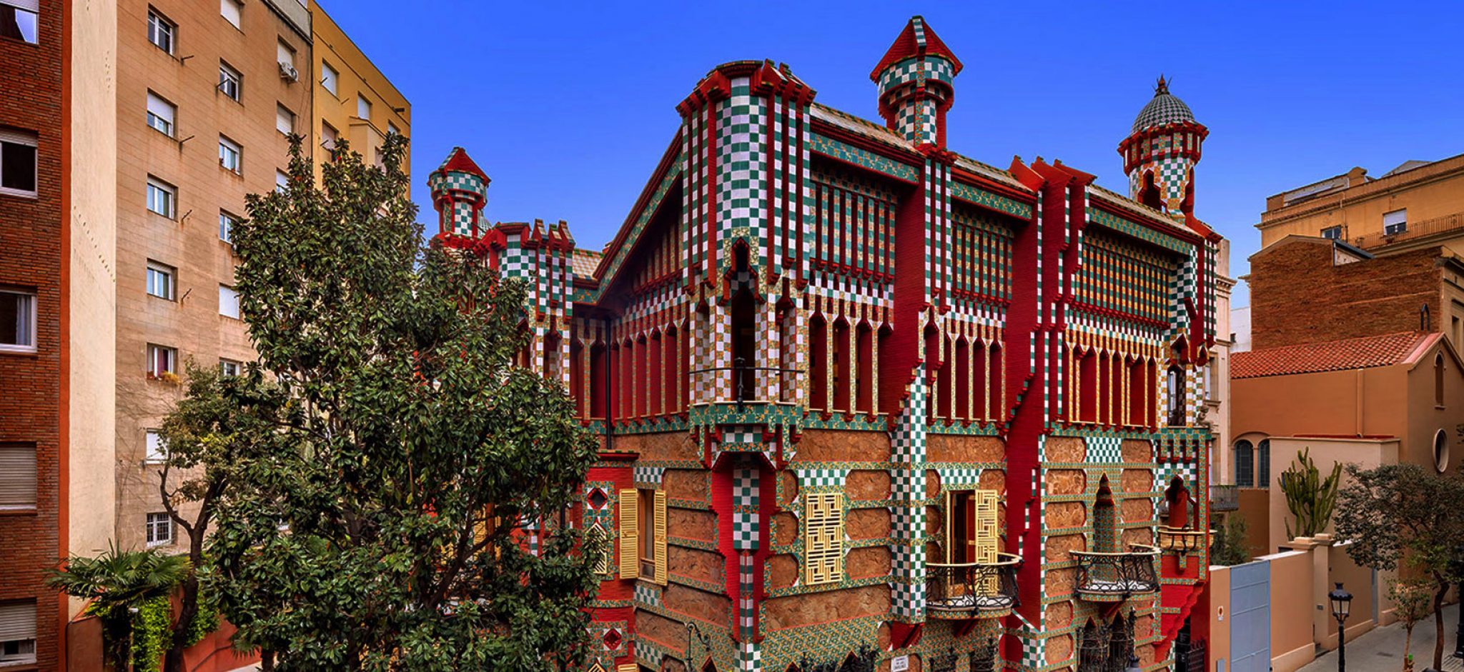 The A-Z Guide to Barcelona's Architecture and Mind-Blowing Structures ...
