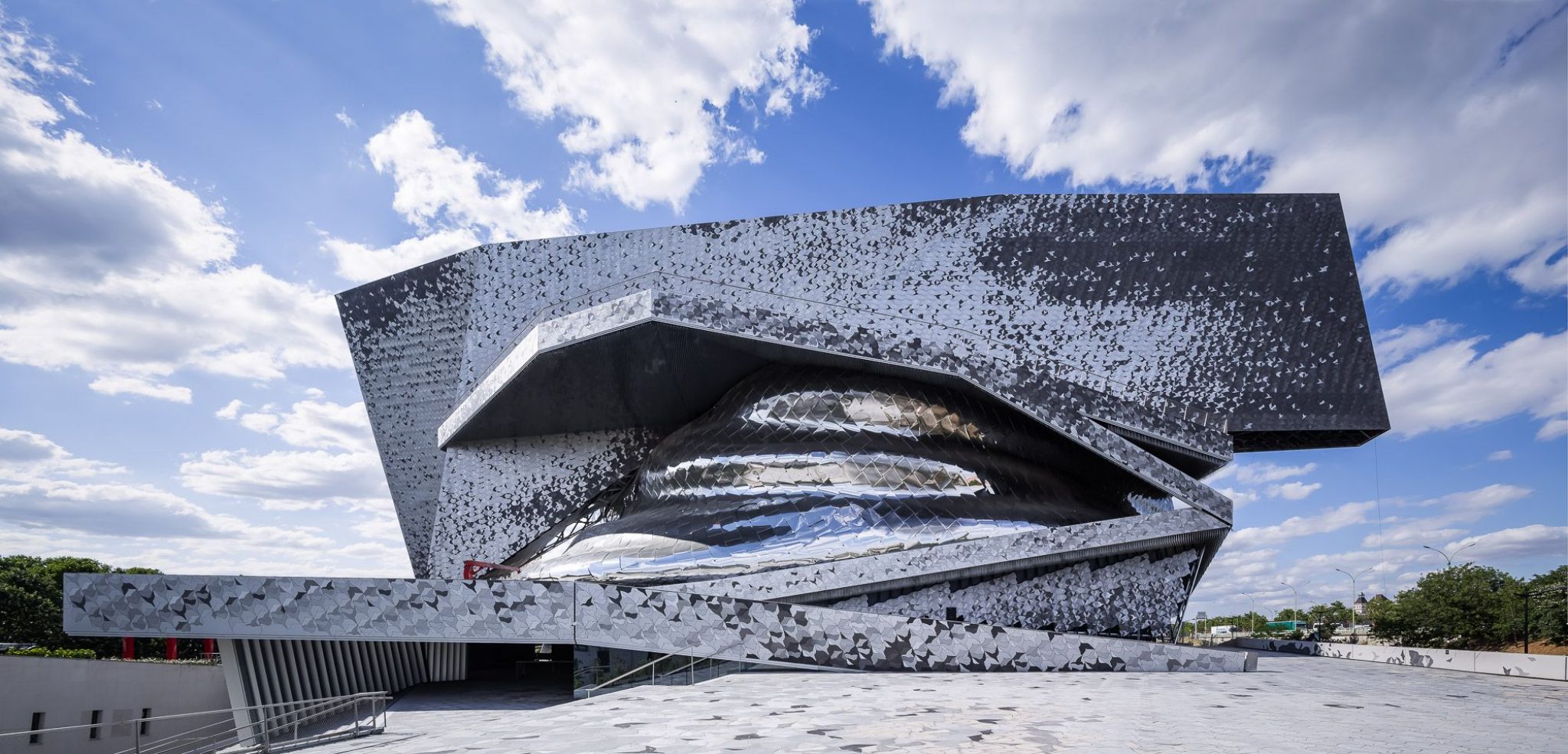 Paris Architecture: The Remodeling of a Demolished City into a Polished ...