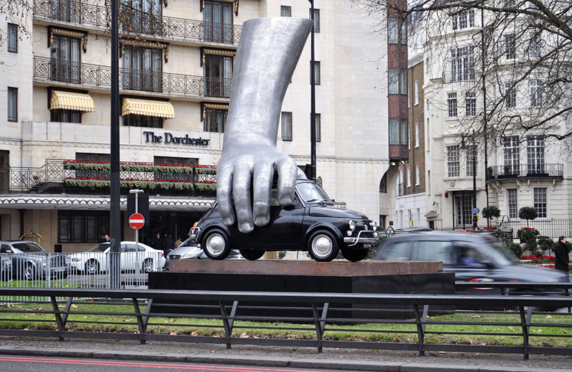 20 of The Strangest Sculpture Art Spots and Buildings Worldwide ...