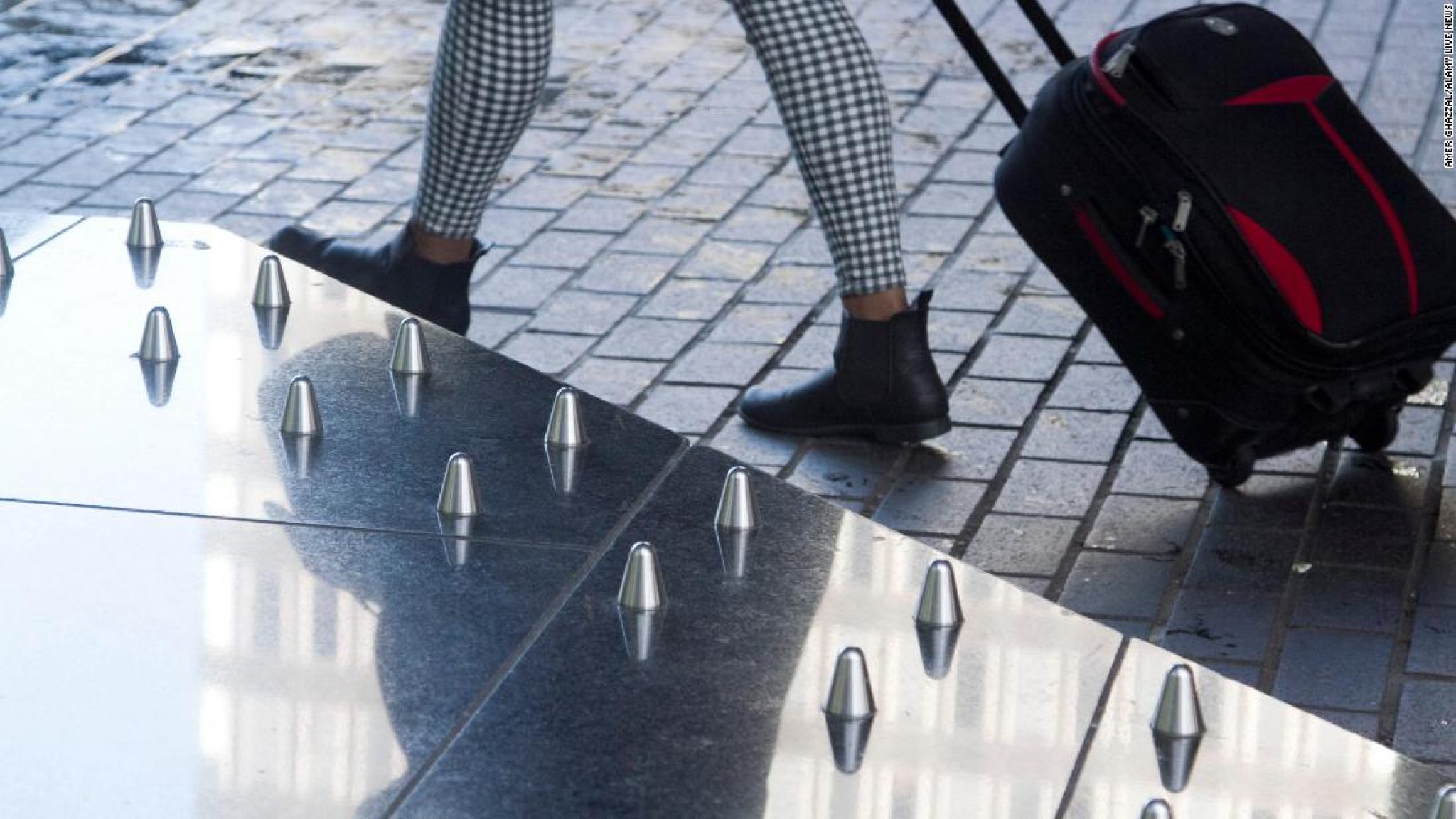 10 of the Most Inhumane Hostile Architecture Examples - Arch2O.com