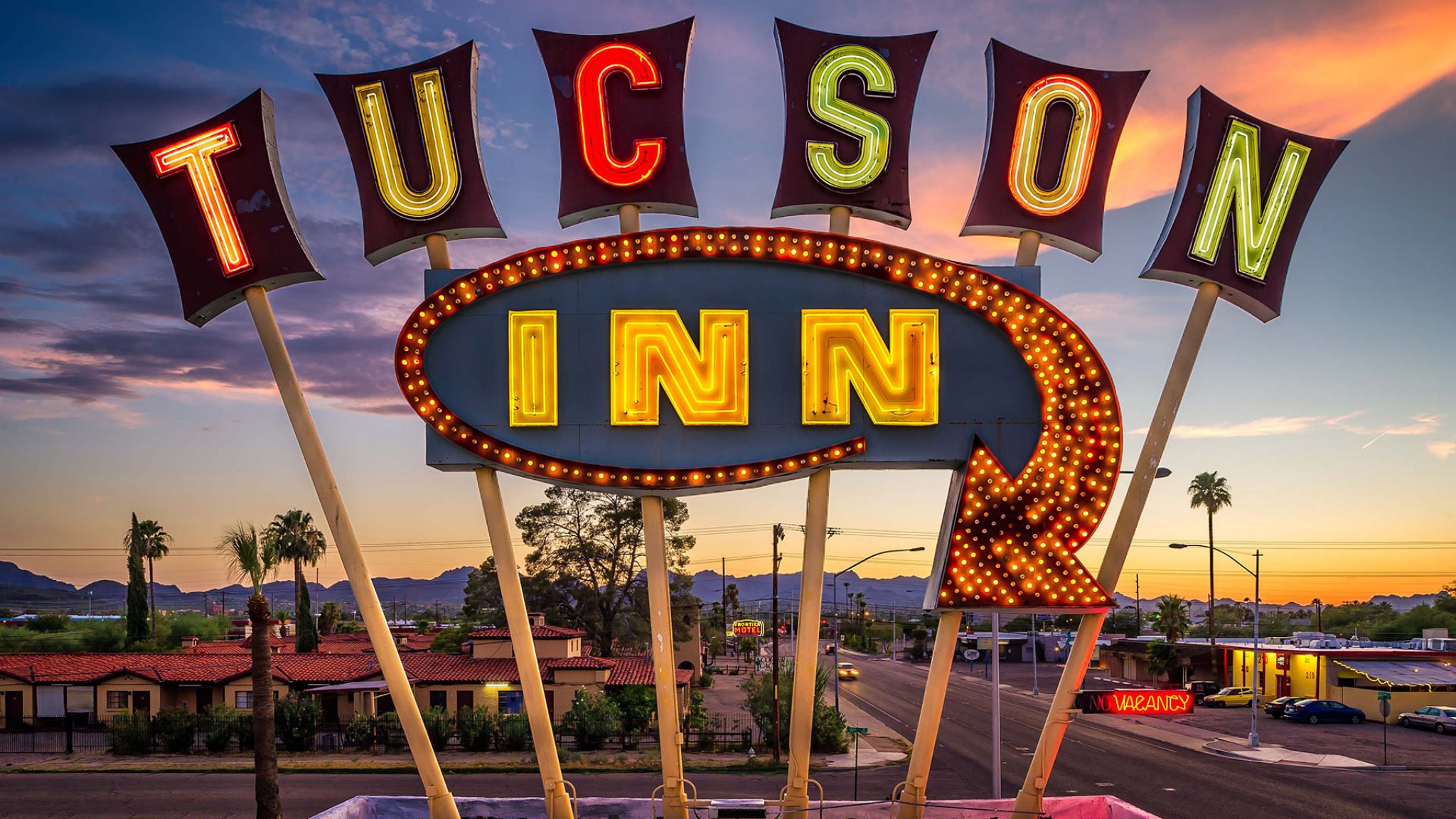 A Deep Dive Into Googie Style: 7 Recognizable Googie Buildings in Los ...