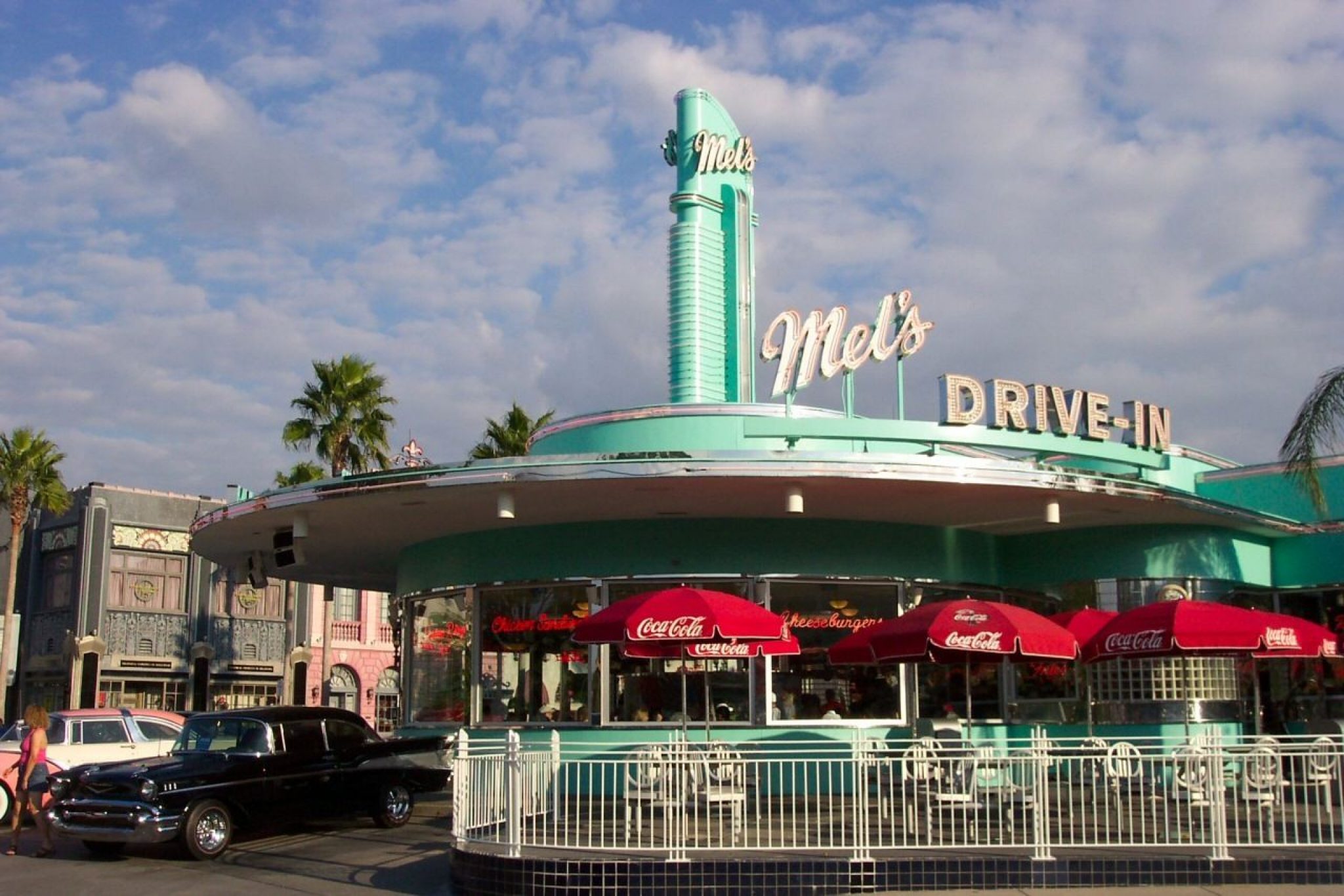 A Deep Dive Into Googie Style: 7 Recognizable Googie Buildings in Los ...