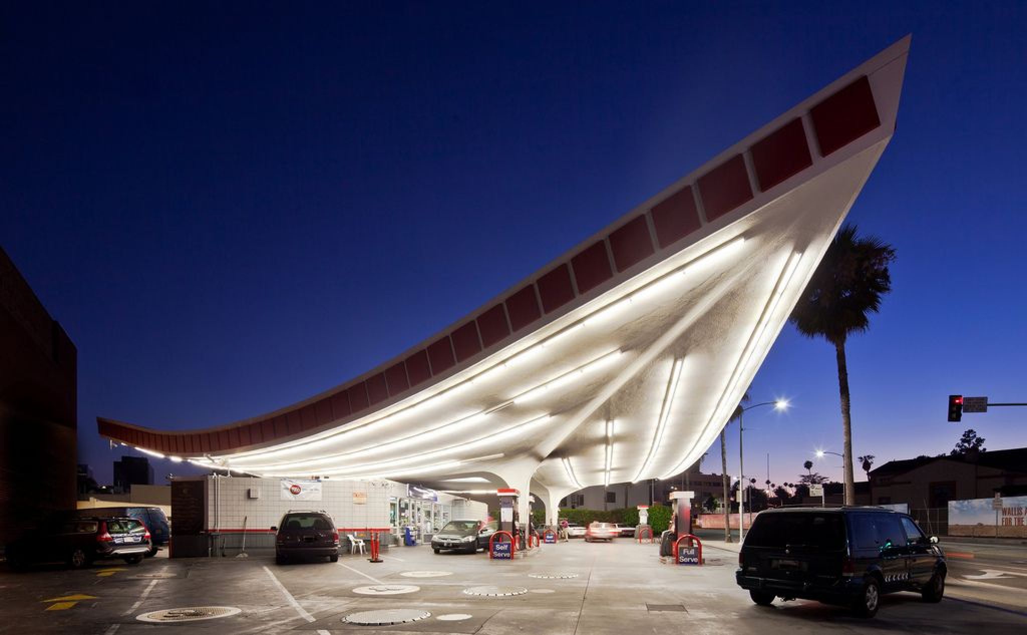 A Deep Dive Into Googie Style: 7 Recognizable Googie Buildings in Los ...