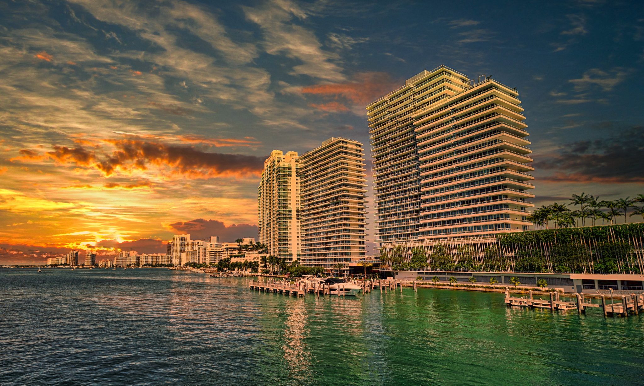 Miami Architecture Handbook: 17 Must-See Places for a Memorable ...