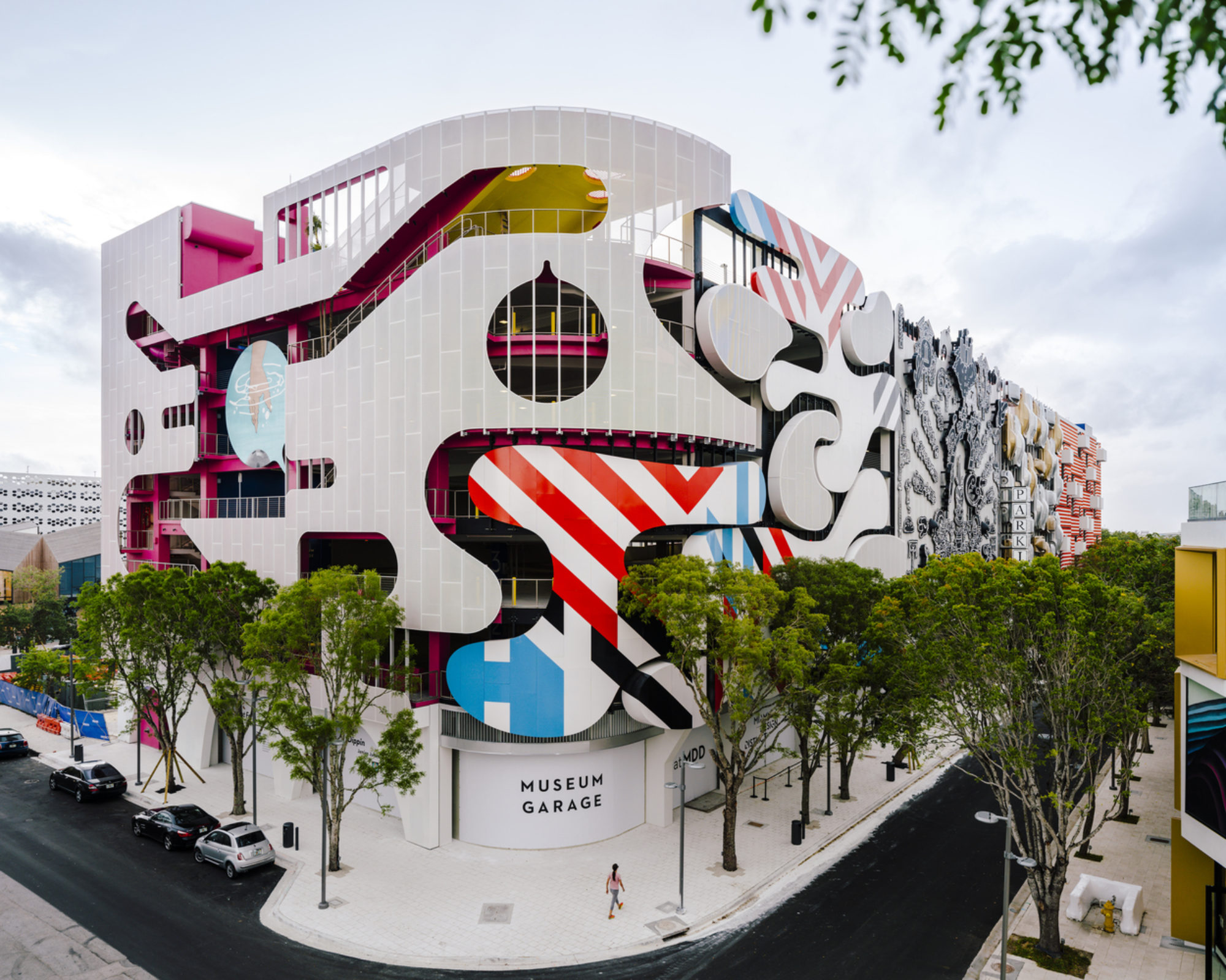 10 Startling Surrealist Architecture Examples That Will Take Your ...