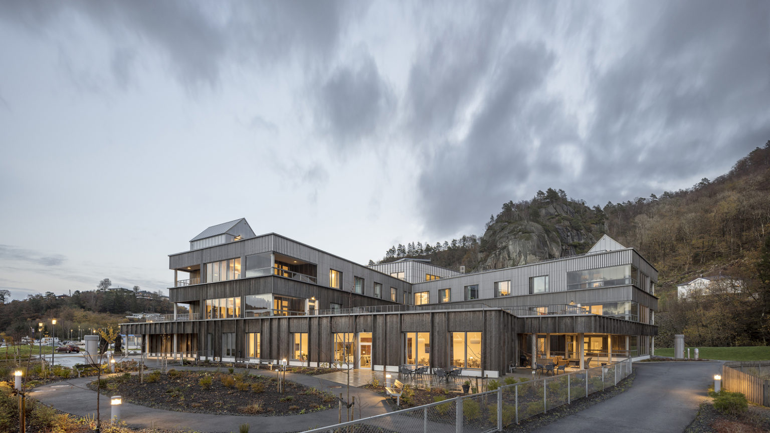 Lyngdal Healthcare Center | 3RW Arkitekter + NORD Architects - Arch2O.com