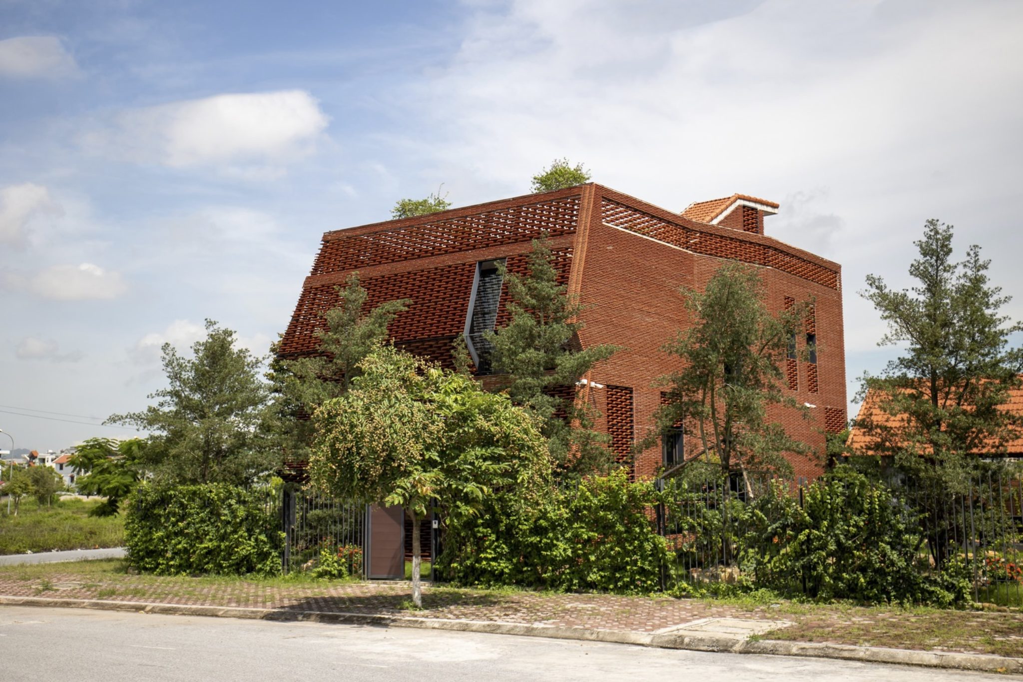 Tile Nest House | H&P Architects – Arch2O.com