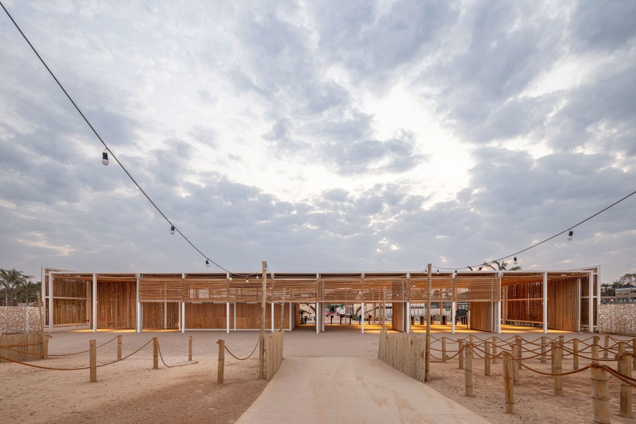 Beach Complex l Estúdio MRGB + ARQBR Arquitetura e Urbanismo + BLOCO ...