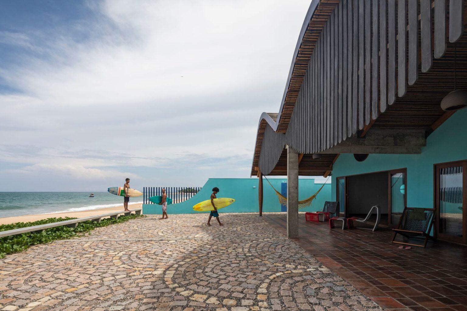 Gutter House | Atelier Daniel Florez - Arch2O.com
