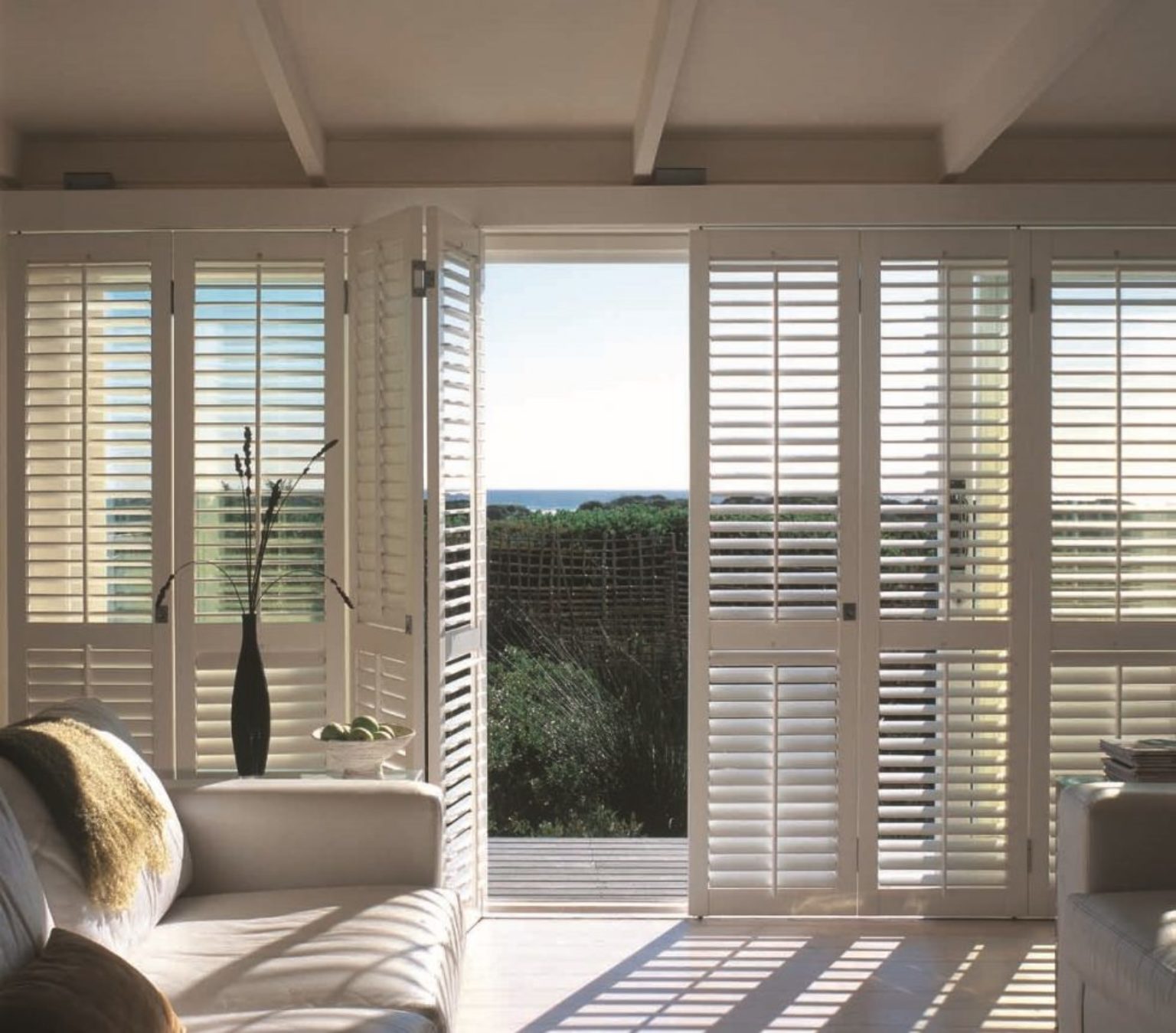 Window Treatments: 6 Heartwarming Types That Can Effortlessly Boost ...