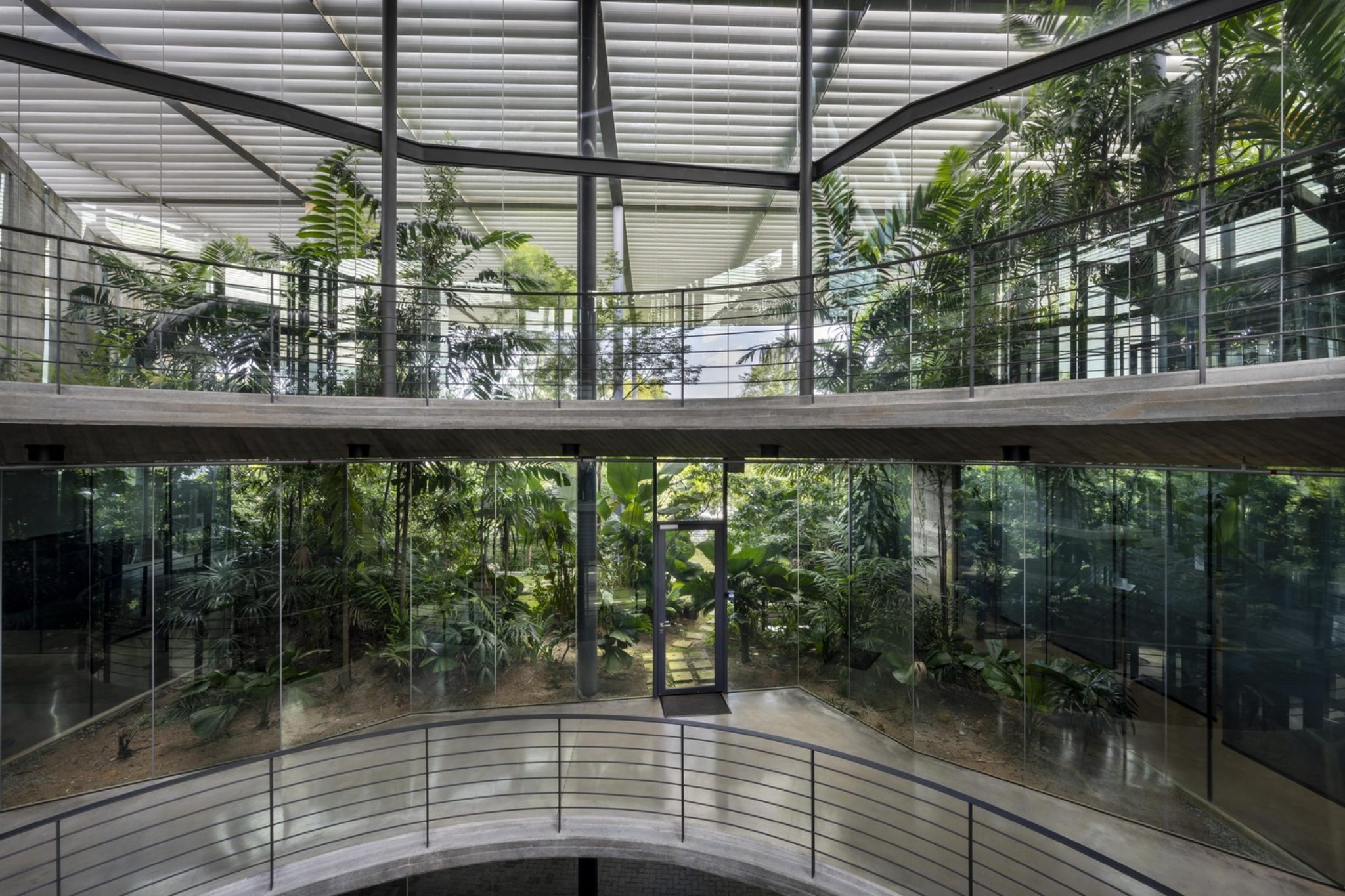 10 Alluring Biophilic Interiors That Seamlessly Fuse Architecture and ...