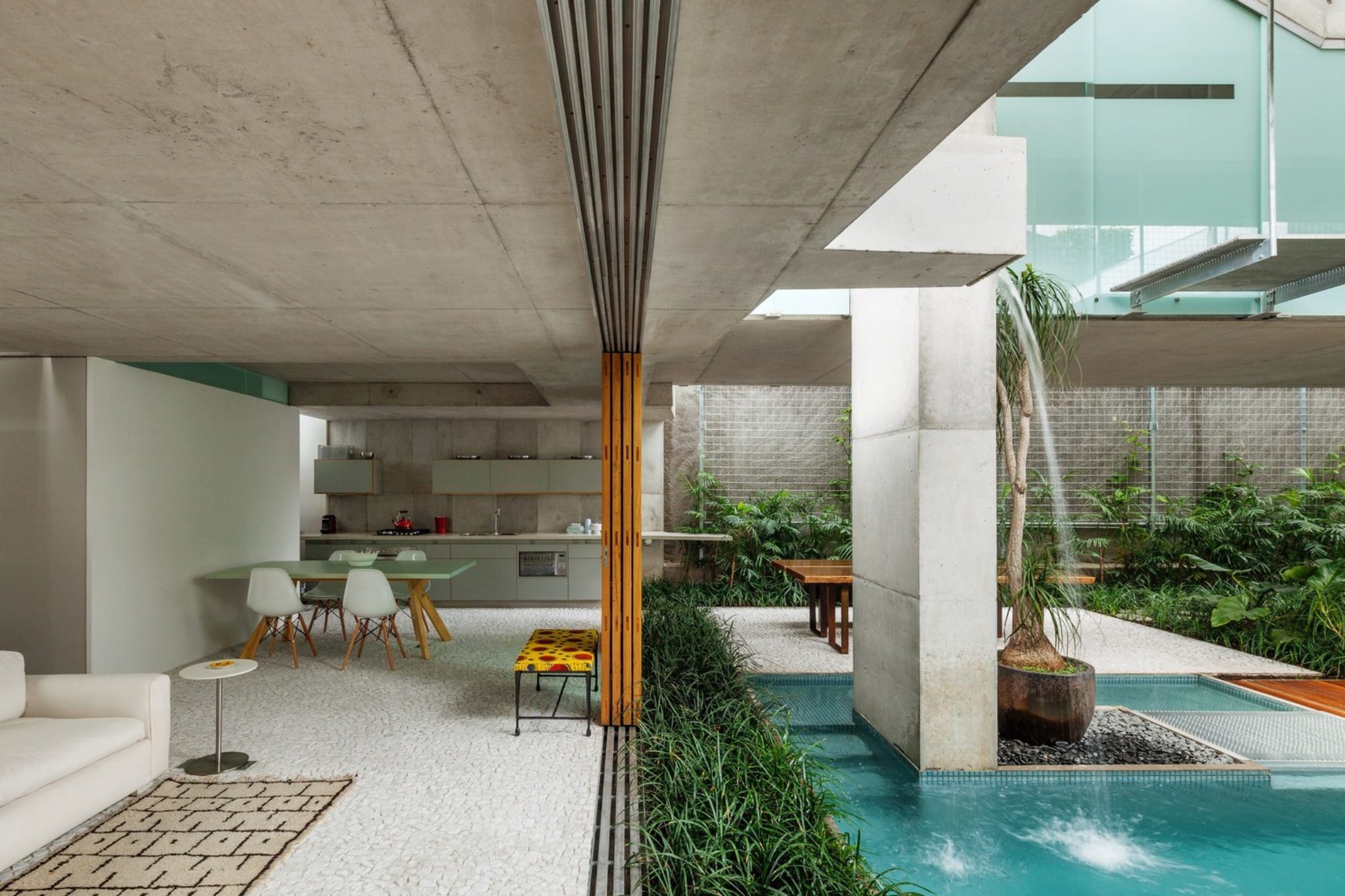 10 Alluring Biophilic Interiors That Seamlessly Fuse Architecture and ...