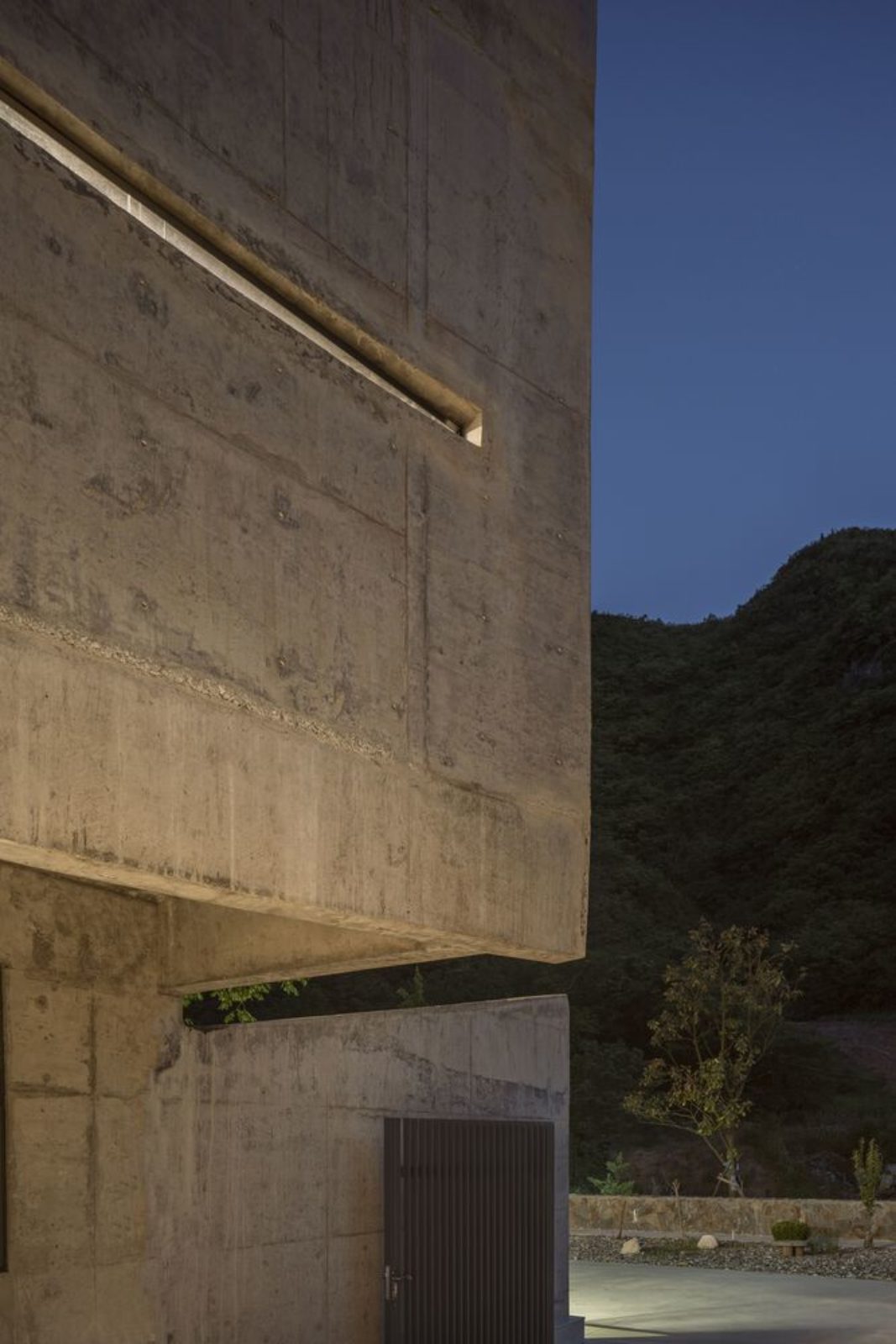 Cliff House l LI WENXI Architects - Arch2O.com