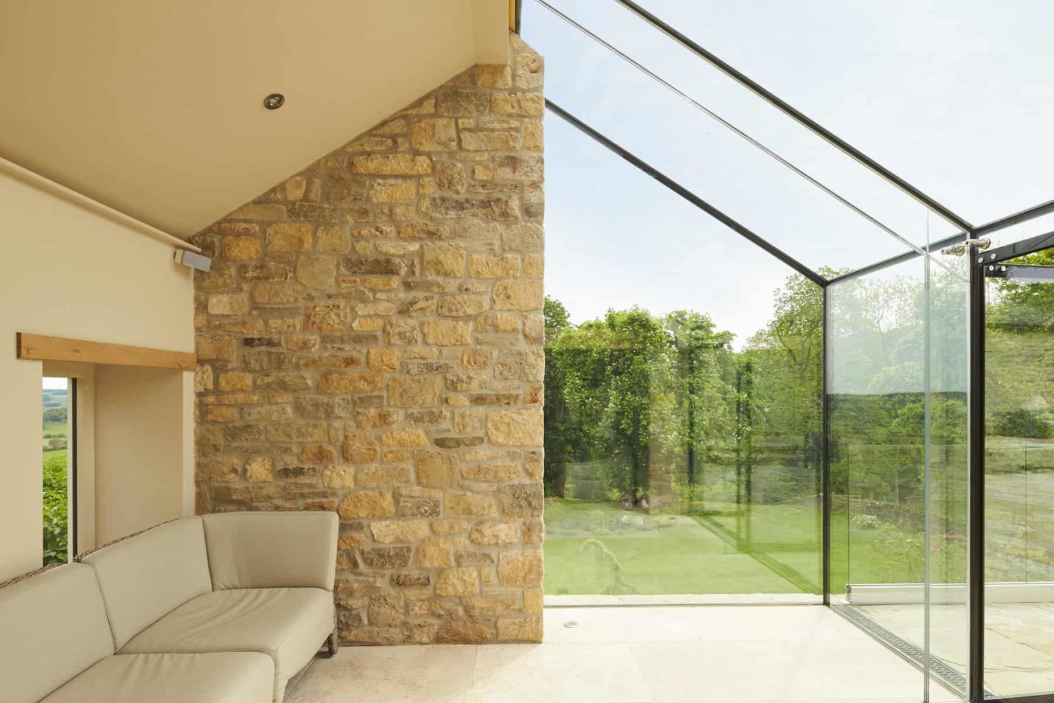 15 Projects That Captivate With Their Glass Extensions' Light-Filled ...