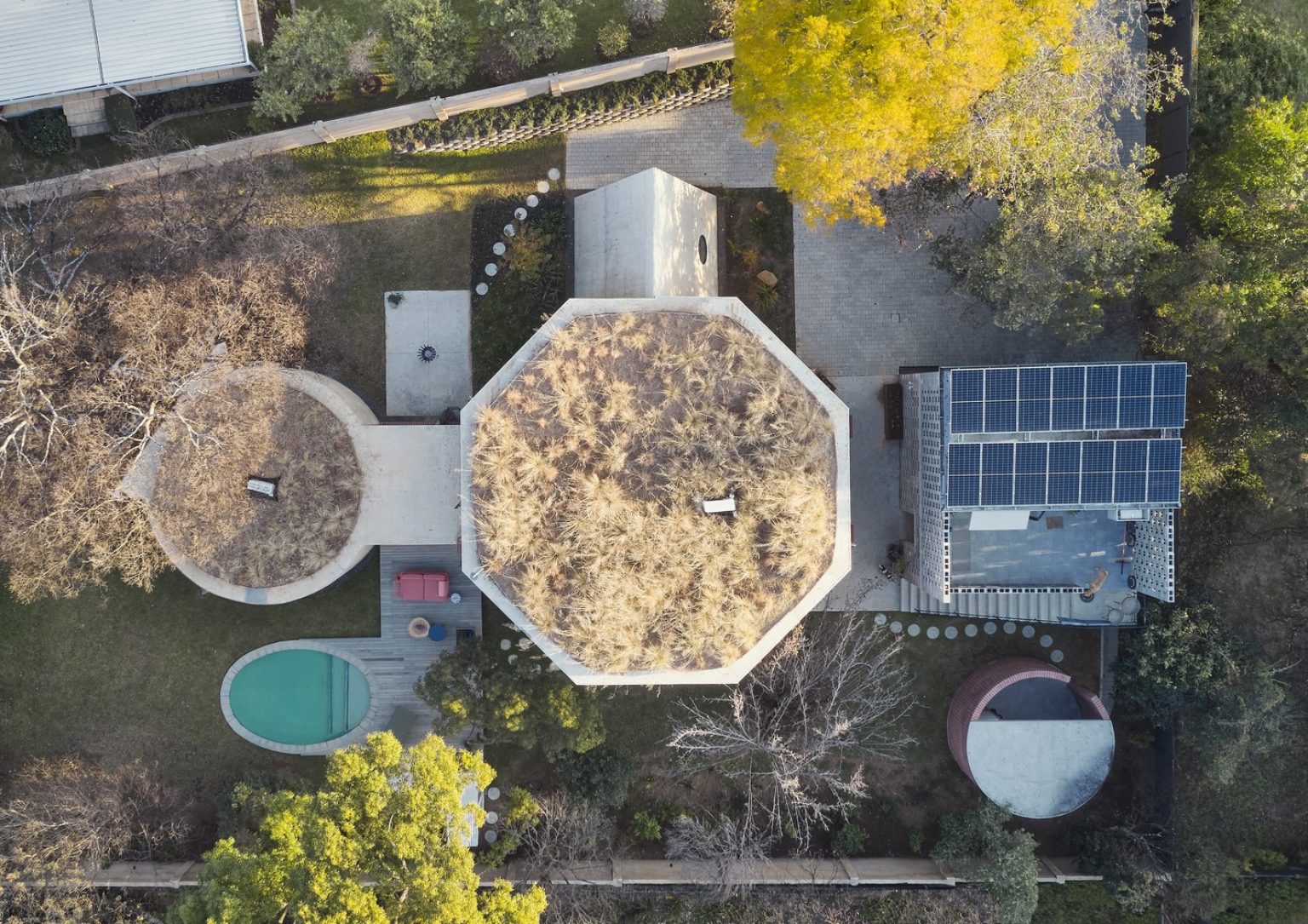 Great Primary Shapes House l Gregory Katz Architecture - Arch2O.com
