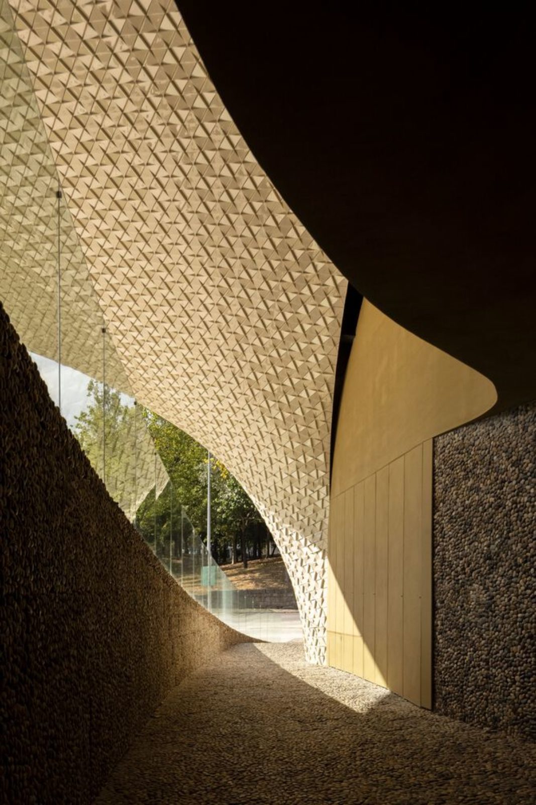 ICON Douro Building l Luís Pedro Silva, arquitecto Lda – Arch2O.com