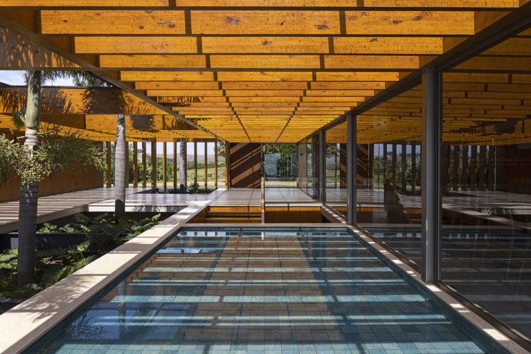 Jurumirim House l Sergio Sampaio Arch + Tectônica - Arch2O.com