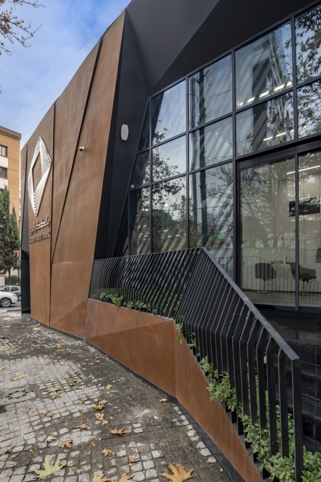 Karafarin Bank l NextOffice–Alireza Taghaboni - Arch2O.com