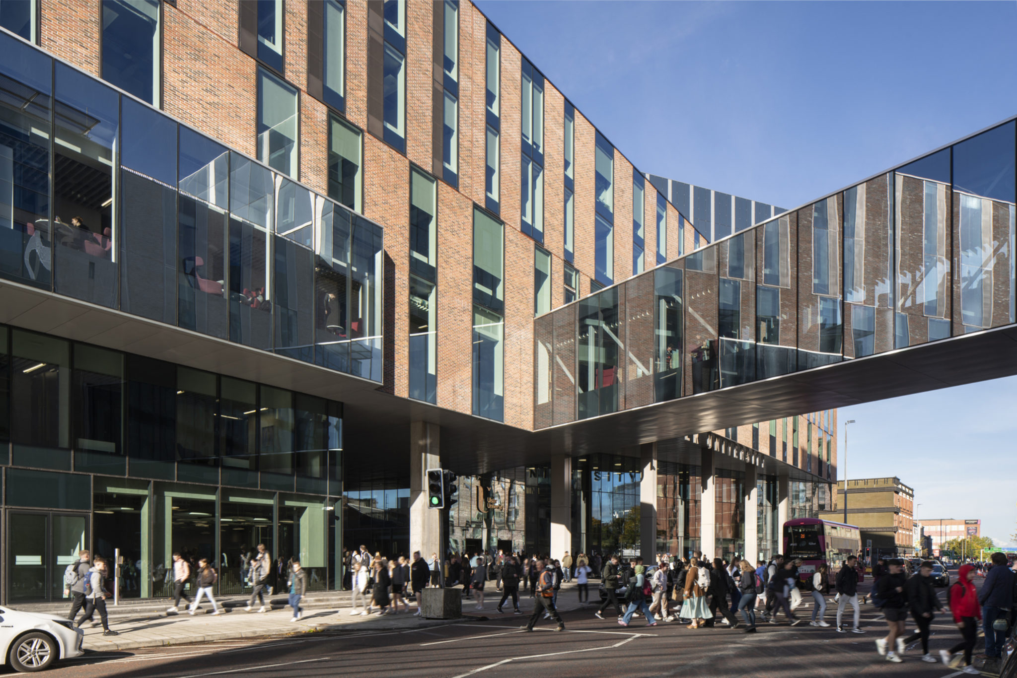 Ulster University Belfast Campus l Feilden Clegg Bradley Studio ...
