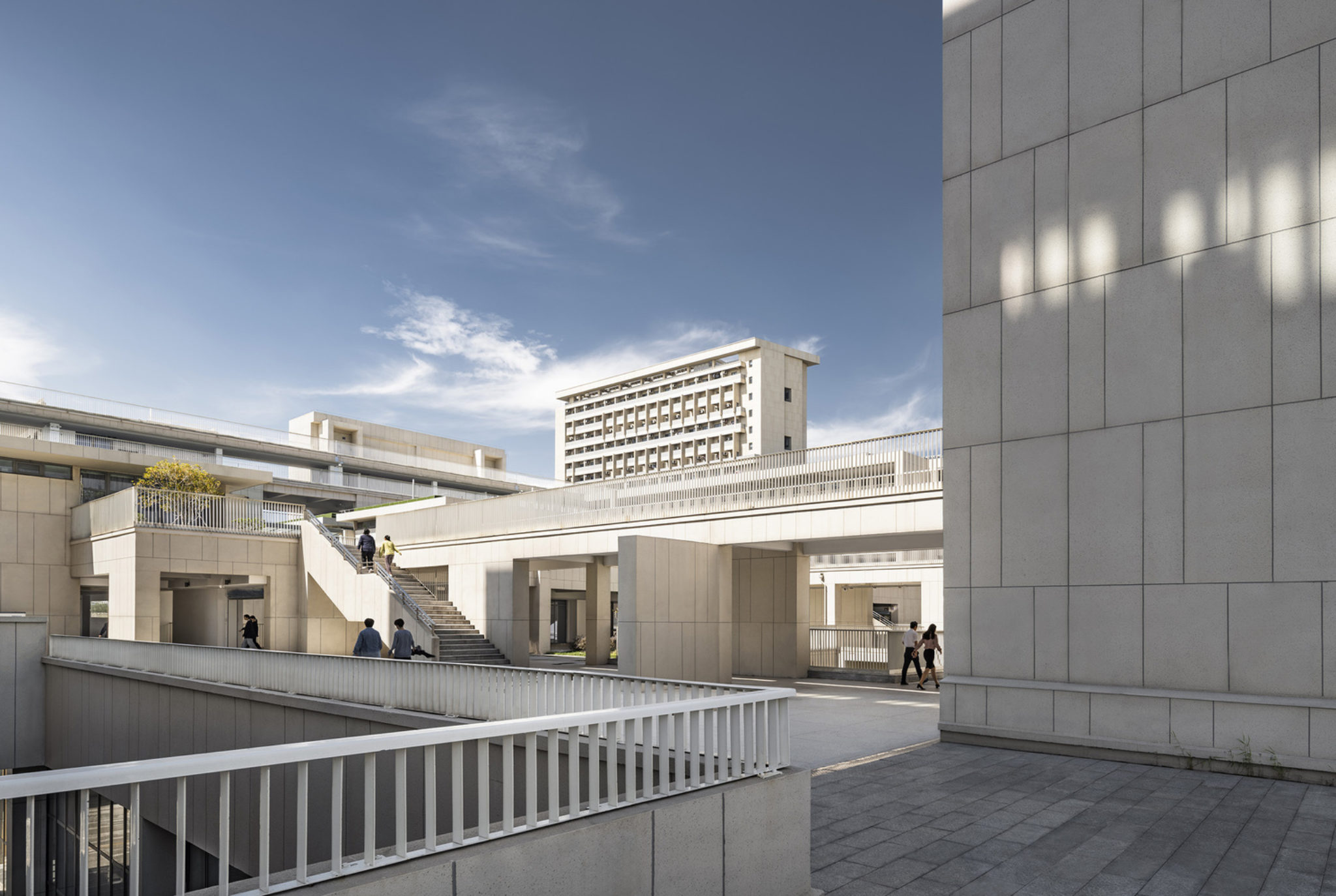 Jiangsu Jingjiang Senior High School New Campus l Zhaohui Rong Studio ...