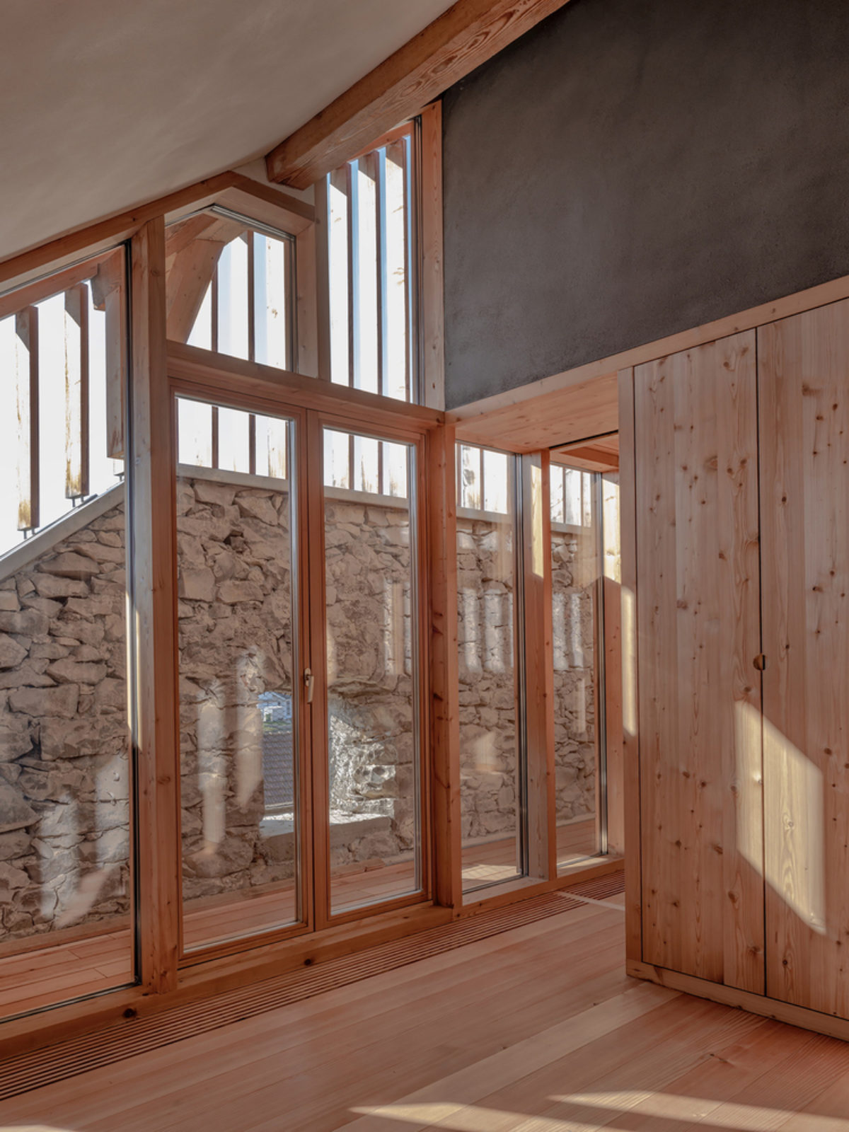 Living in a Hayloft l Markus Schlempp Architekt - Arch2O.com