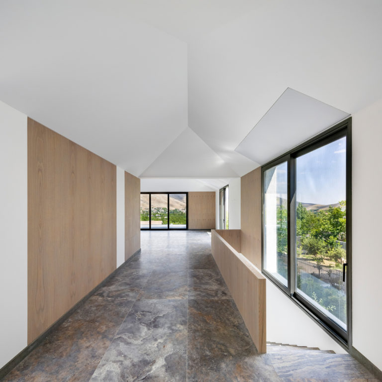 The Man and The House l ZAV Architects - Arch2O.com