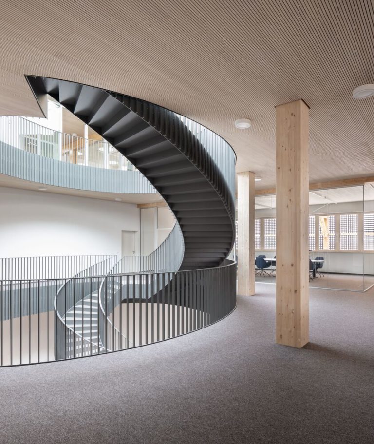 The Timber Hat Building l rundzwei Architekten – Arch2O.com