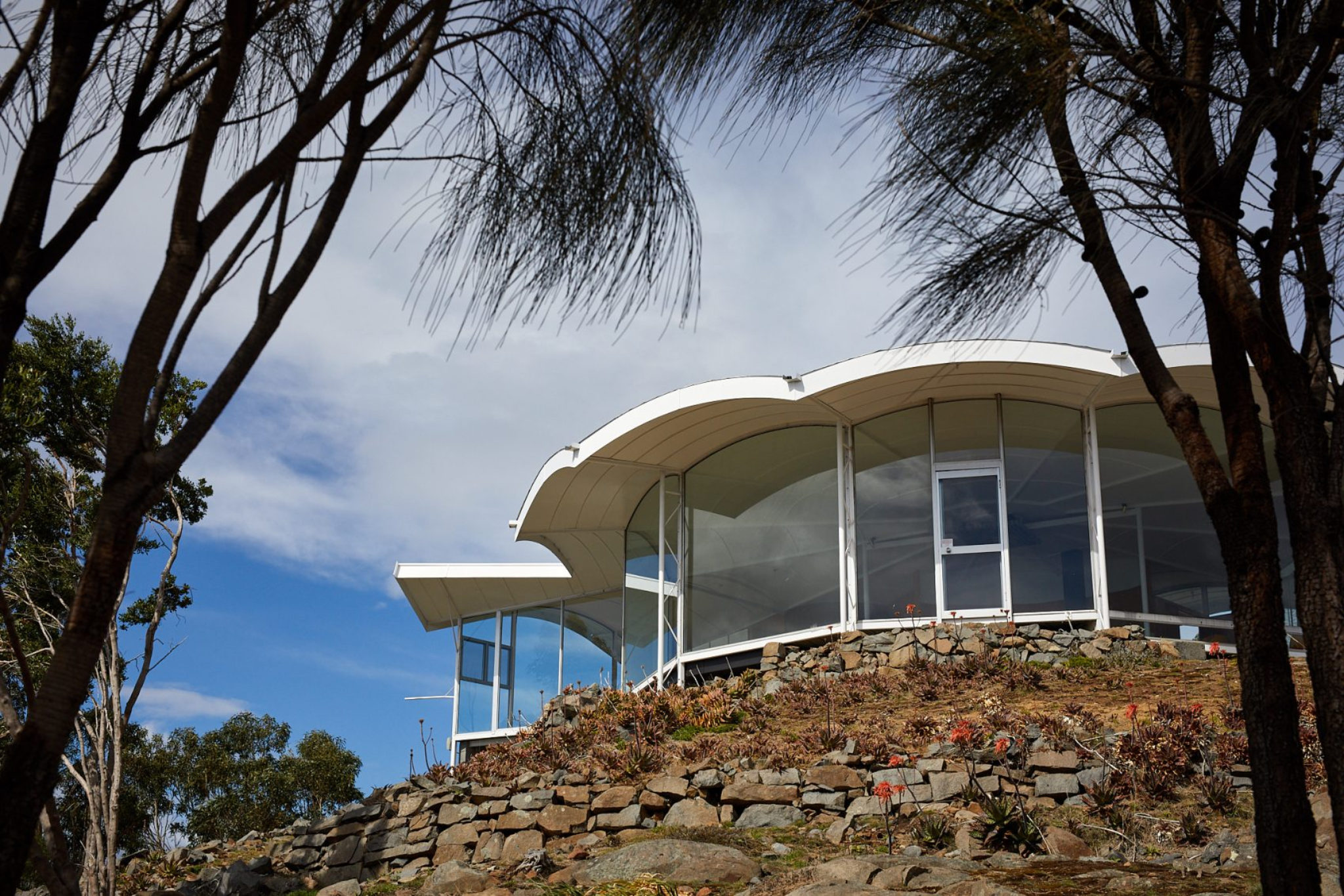 Celebrating the architectural legacy of Esmond Dorney: Docomomo ...