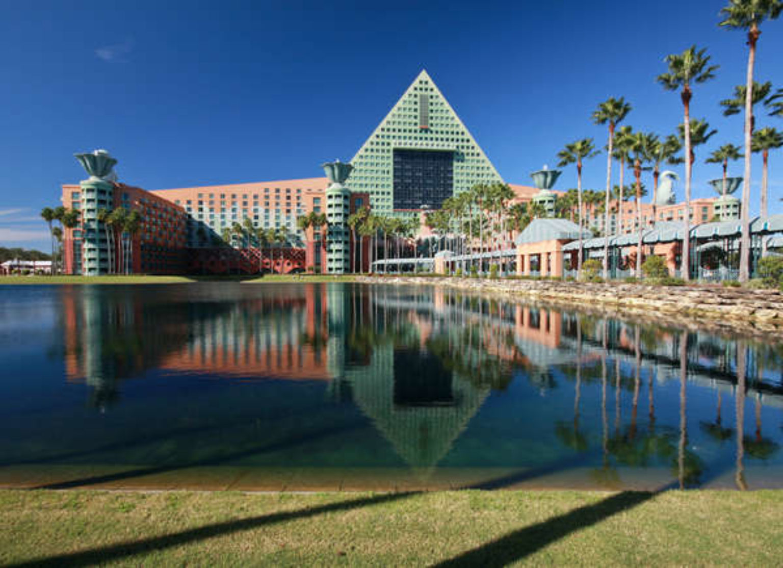 From Sketches to Splendors: Disney Architecture Beauty-Arch2O