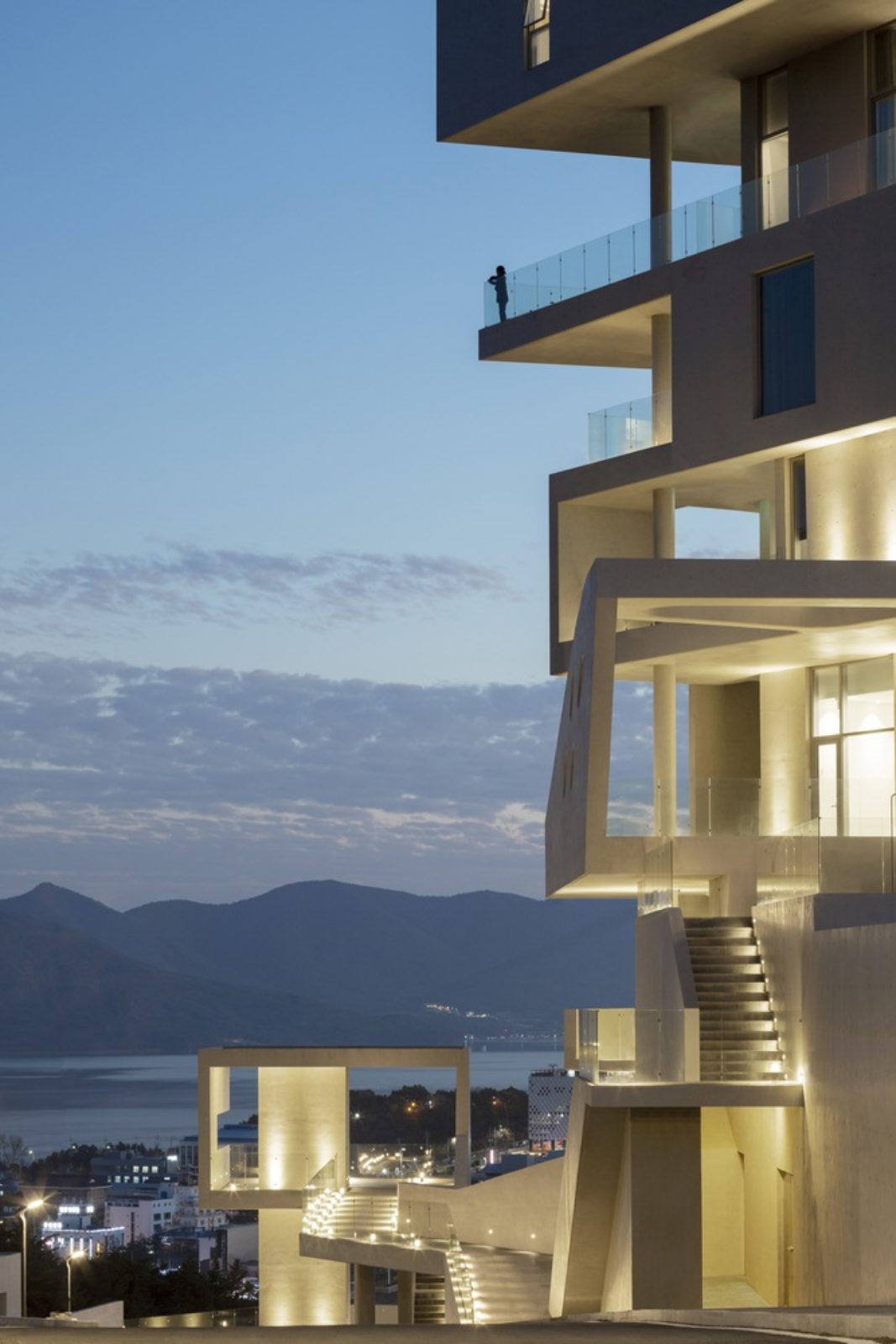 Fort Port | IDMM Architects - Arch2O.com