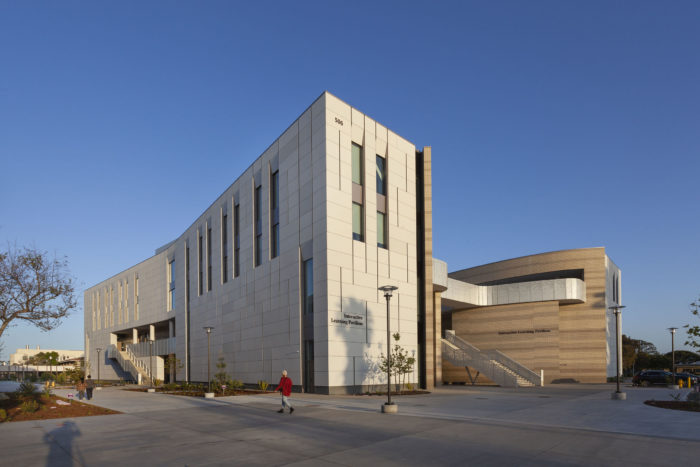 Interactive Learning Pavilion University of California | LMN Architects ...