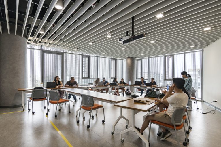Universidad de Lima Engineering Innovation Center | Sasaki - Arch2O.com