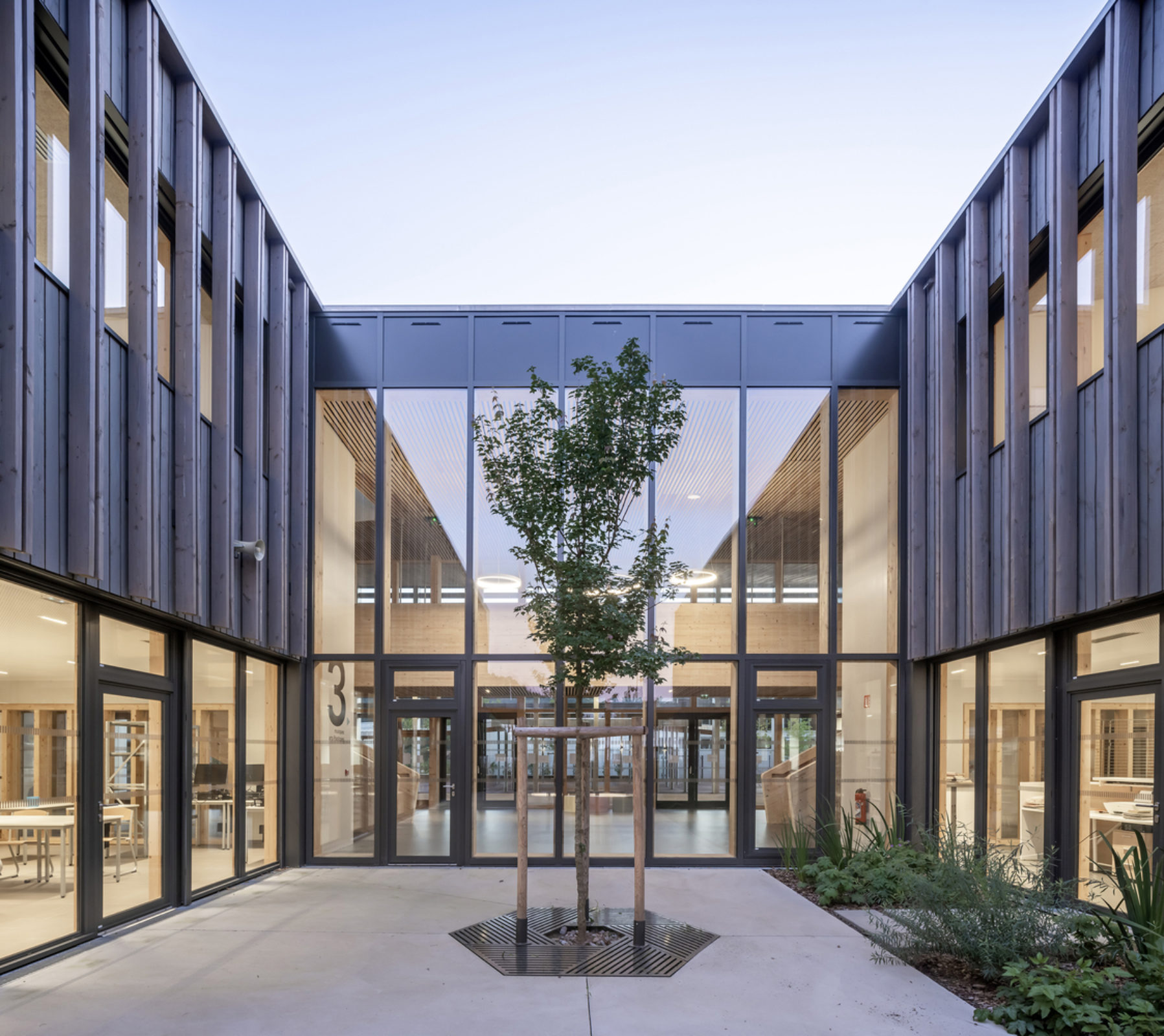 Ban De Vagney School | Tectoniques Architects + SQUAD Architectes ...