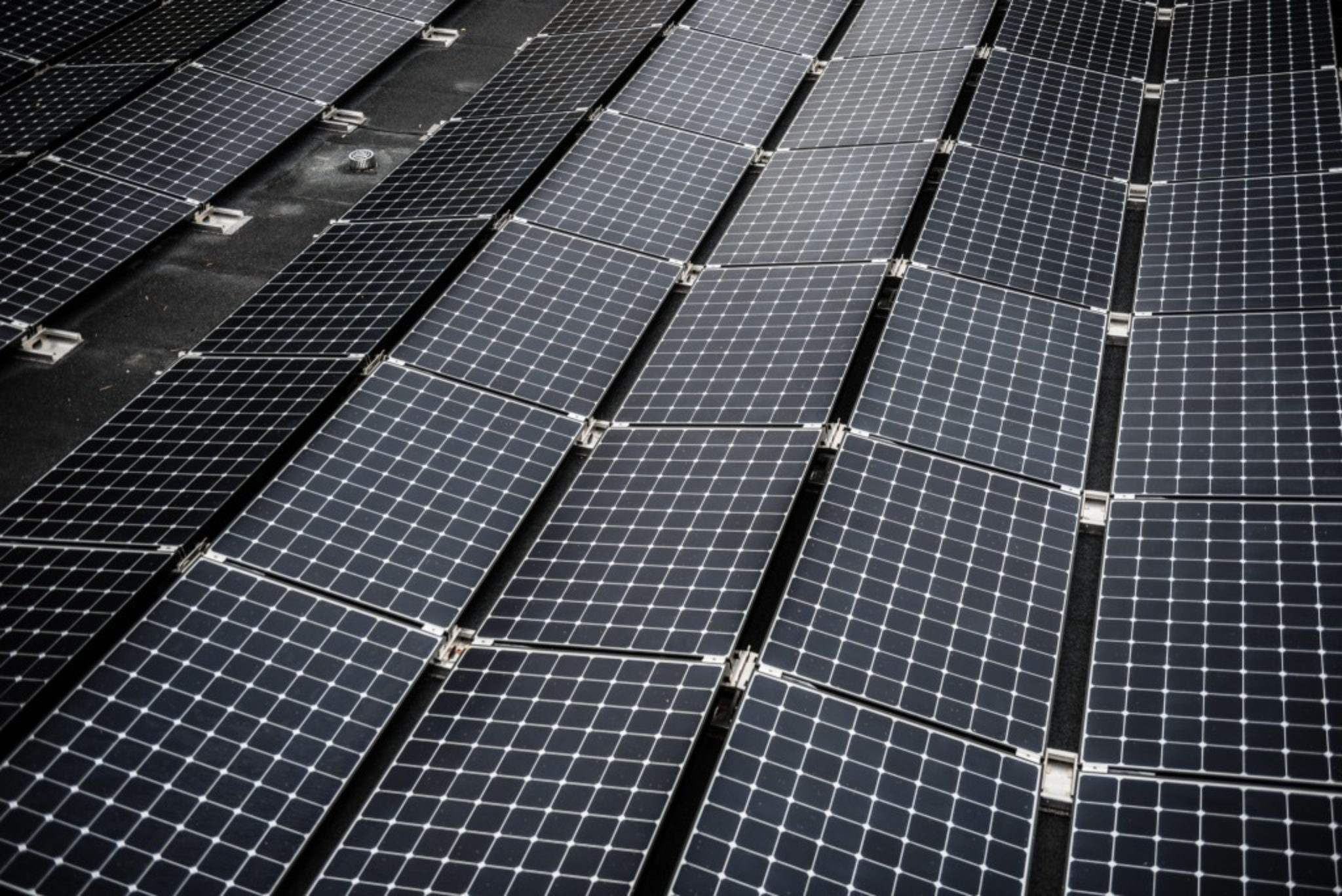 Solar Systems Revolutionizing Energy Generation with Passive and Active ...