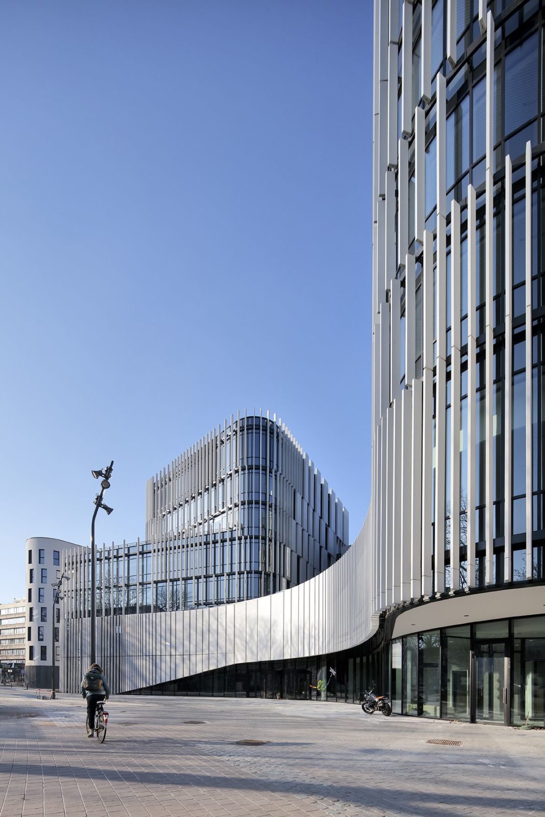 Etterbeek City Hall | BAEB + Bureau Jaspers & Eyers Architects – Arch2O.com